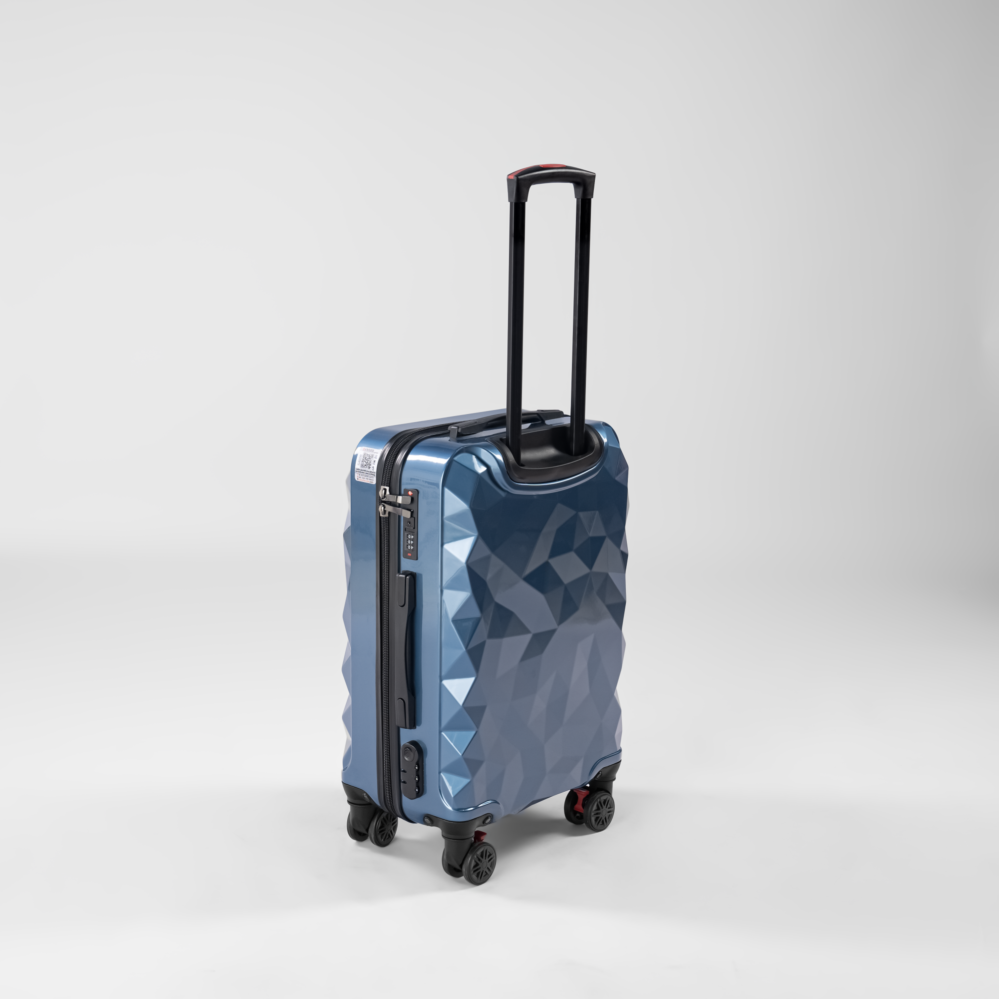 22-Inch Diamond-Inspired Luggage – Stylish & Secure Travels – Hammer